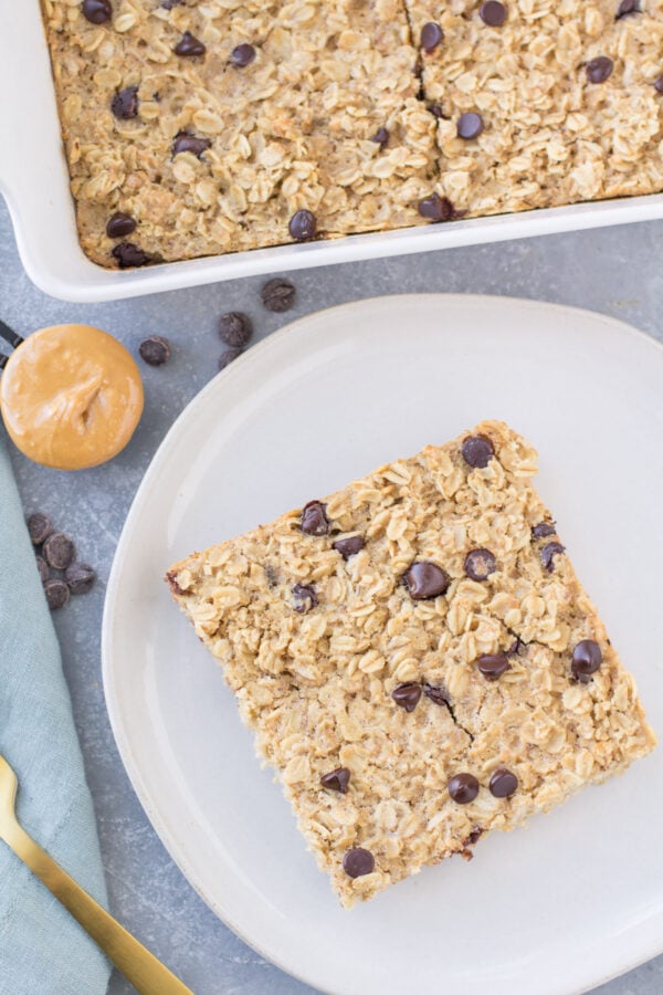 Chocolate Peanut Butter Baked Oatmeal - The Clean Eating Couple
