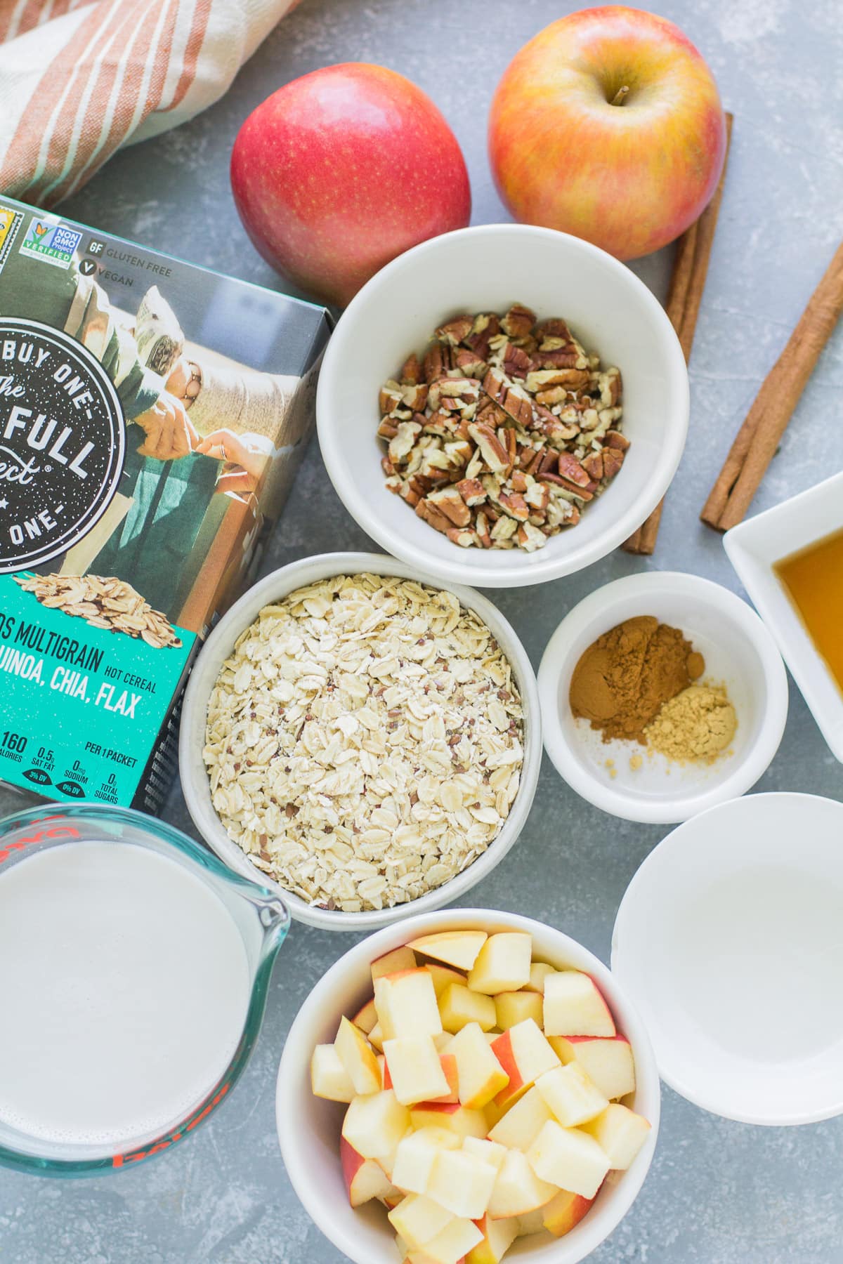 Apple Oatmeal - The Clean Eating Couple