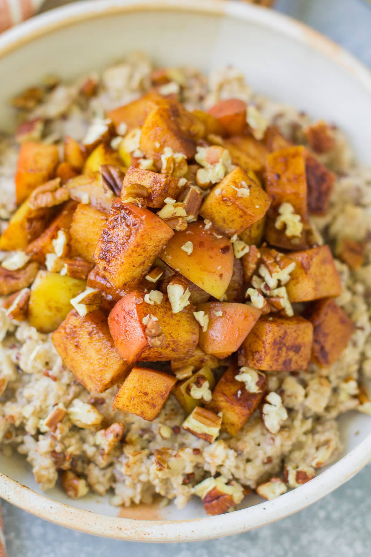 Apple Oatmeal - The Clean Eating Couple