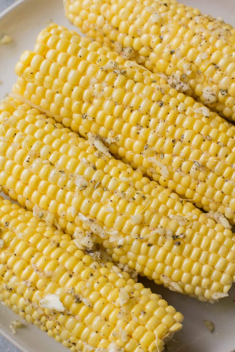 Garlic Parmesan Corn - The Clean Eating Couple