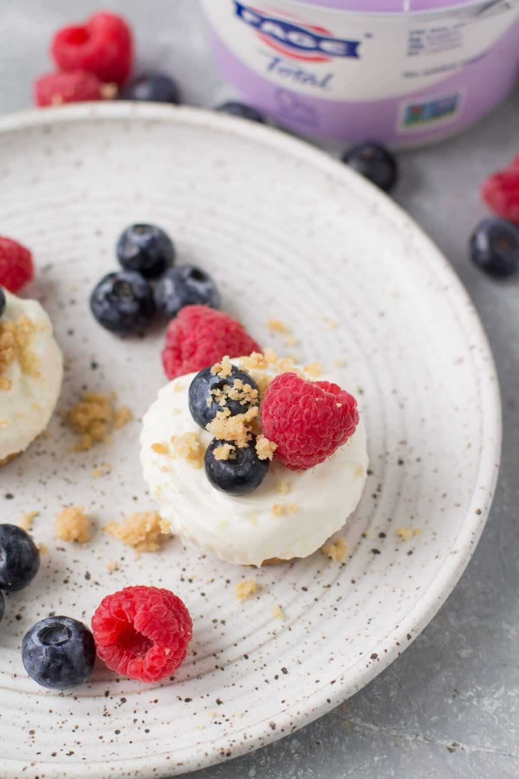 Healthy Cheesecake Bites - The Clean Eating Couple