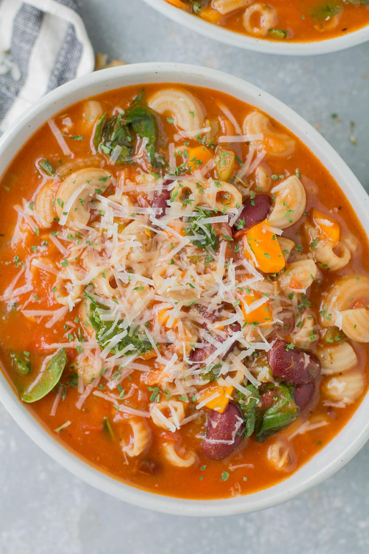 Easy Minestrone Soup Recipe [Quick!] - The Clean Eating Couple