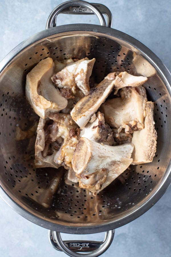 How to Make Beef Bone Broth - The Clean Eating Couple