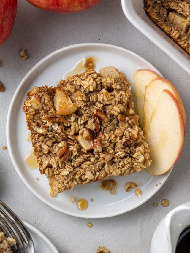 Baked Oatmeal - The Clean Eating Couple