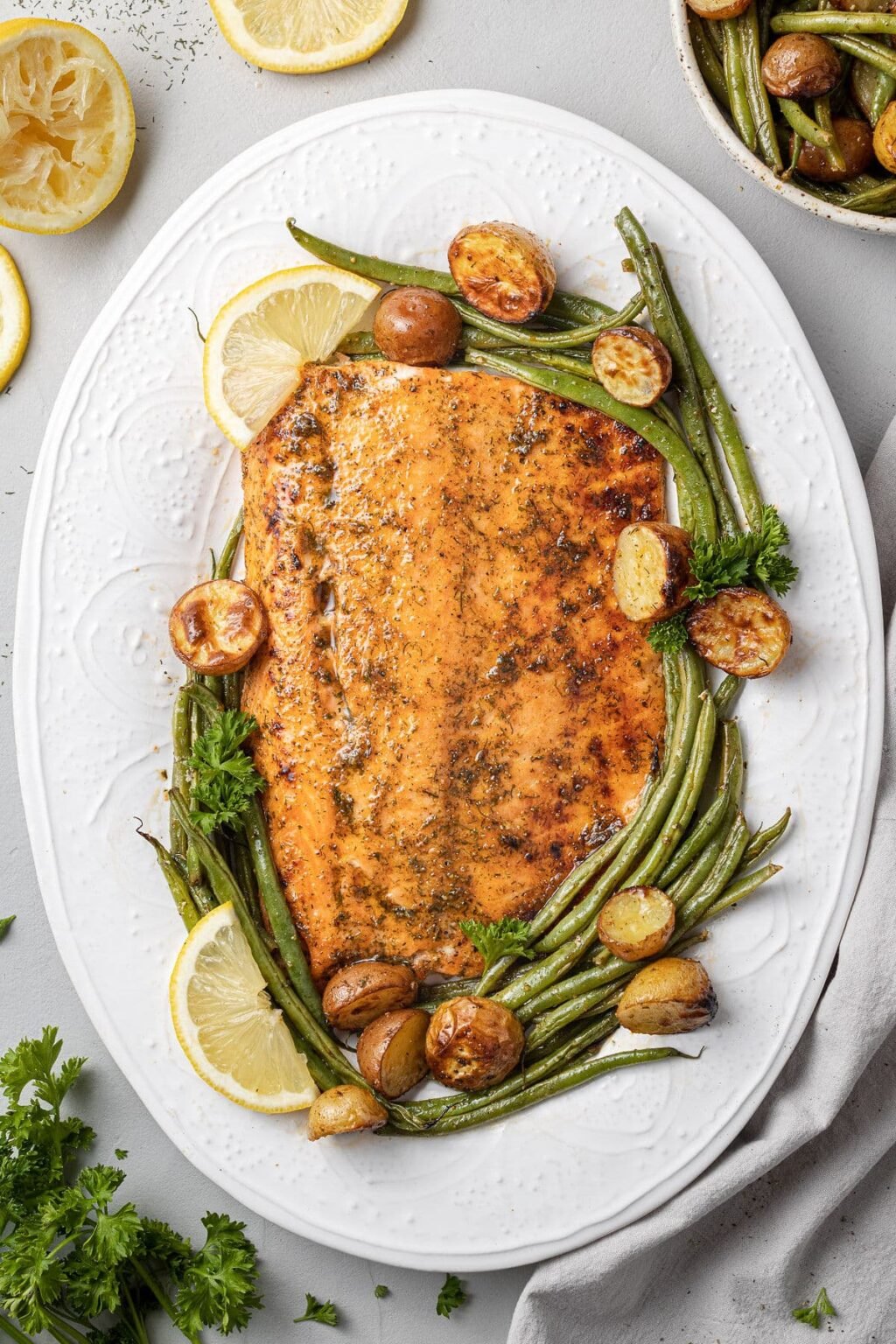 Easy Lemon Salmon Recipe - The Clean Eating Couple