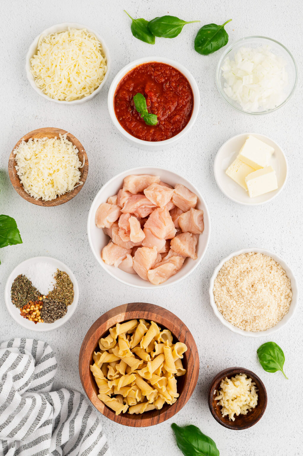 One Pot Chicken Parmesan Pasta | The Clean Eating Couple