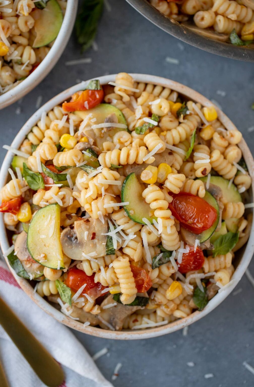 Vegetable Pasta Primavera Recipe - The Clean Eating Couple