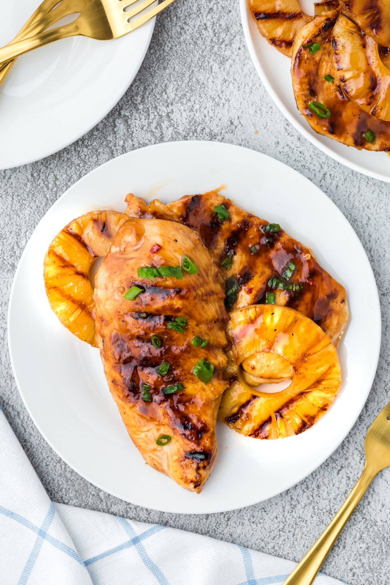 Pineapple Grilled Chicken | The Clean Eating Couple