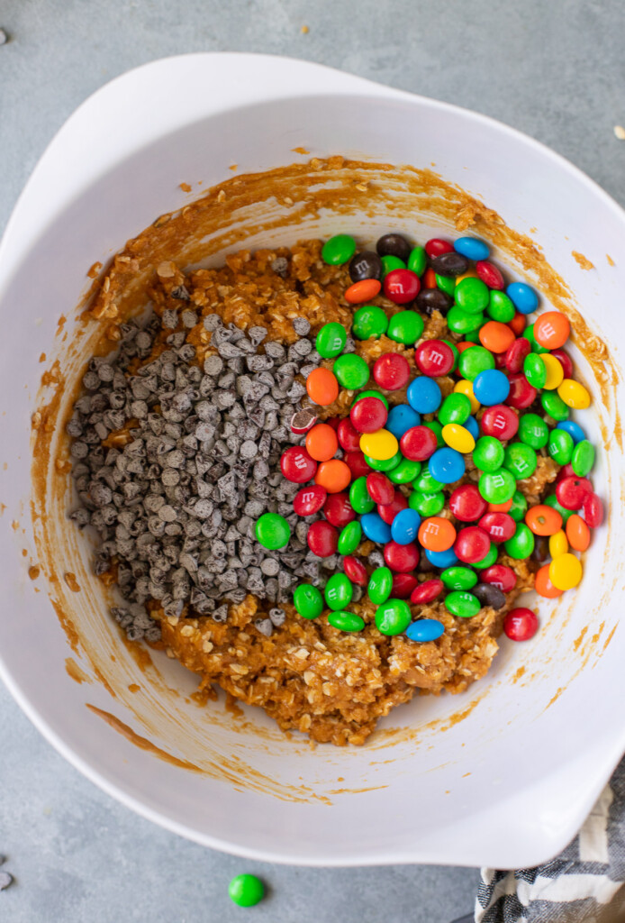 Healthy Monster Cookies - The Clean Eating Couple