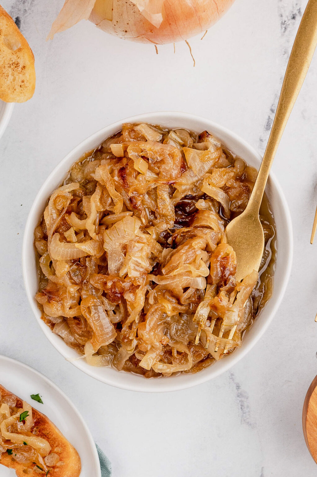 The Best Easy Caramelized Onions | The Clean Eating Couple