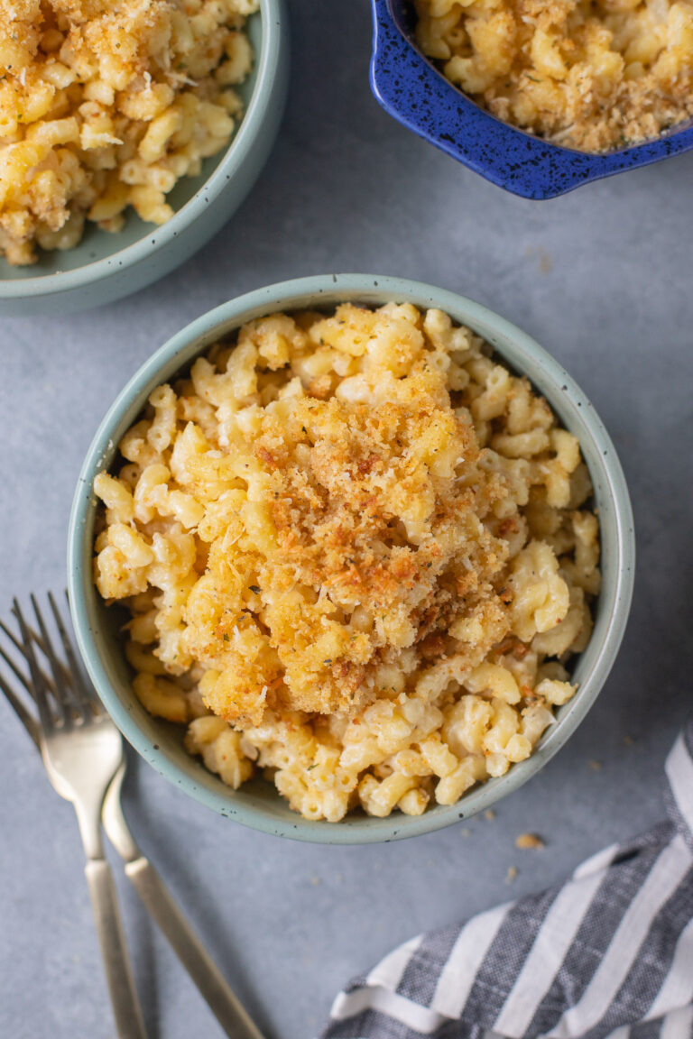 Healthy Mac and Cheese Recipe | The Clean Eating Couple