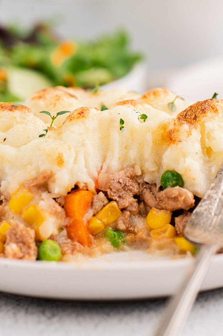 Healthy Shepherd's Pie | The Clean Eating Couple
