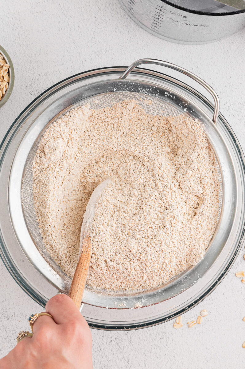 How To Make Oat Flour At Home | The Clean Eating Couple