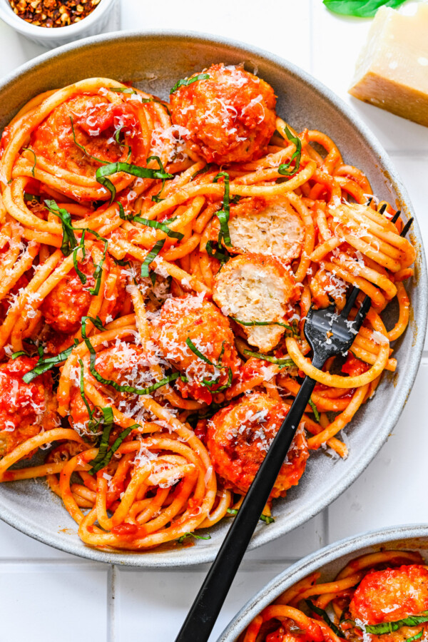 Healthy Chicken Meatball Recipe - The Clean Eating Couple