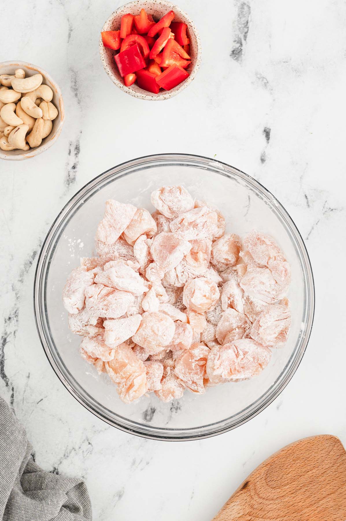 Healthy Easy Cashew Chicken Recipe - The Clean Eating Couple