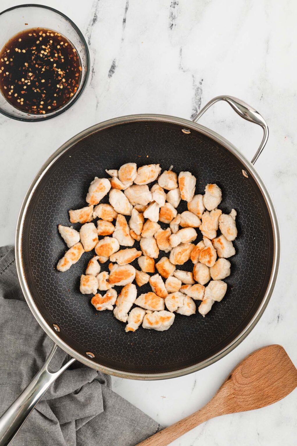 Healthy Easy Cashew Chicken Recipe - The Clean Eating Couple