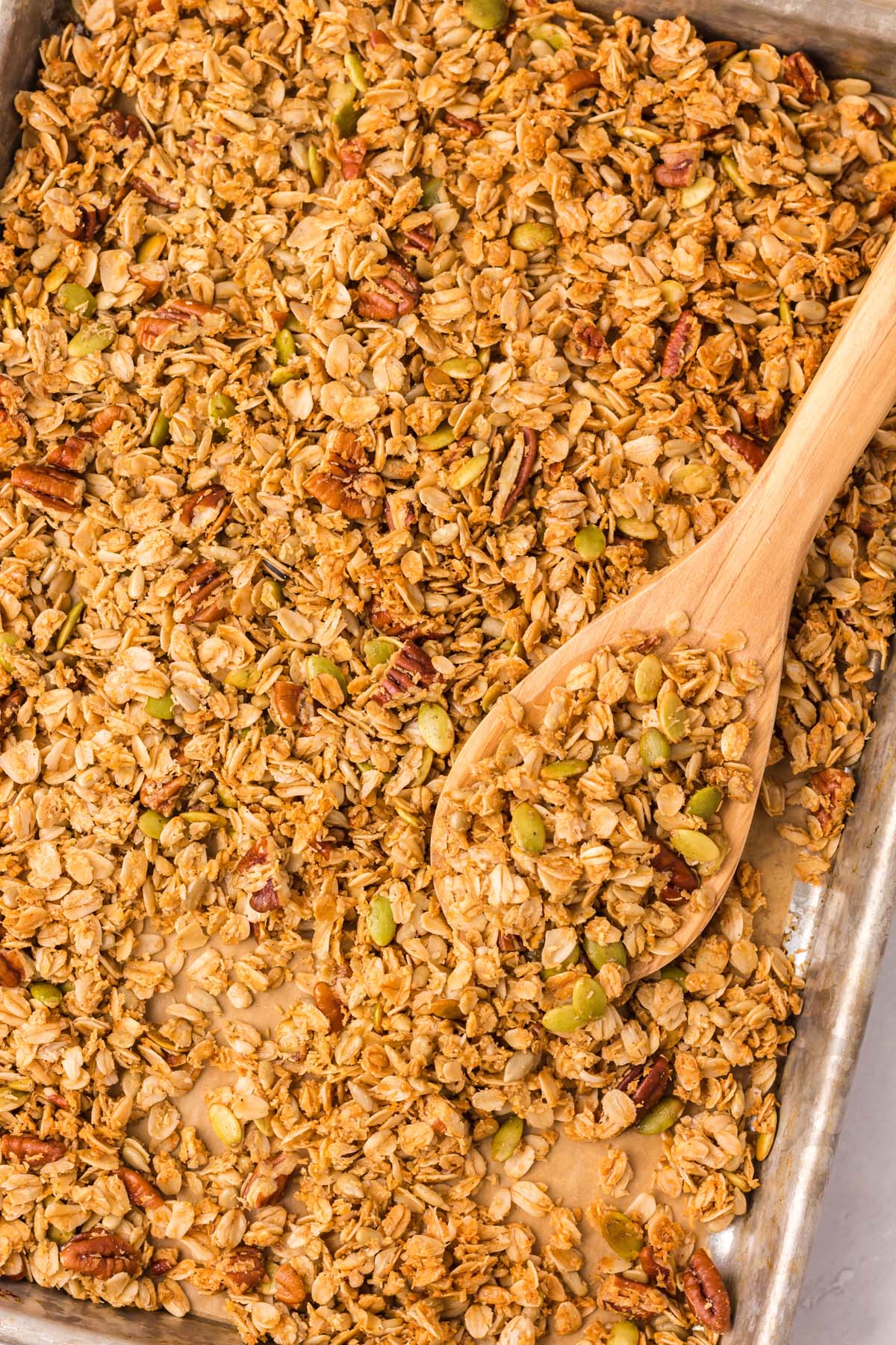 Granola (Gluten Free) - The Clean Eating Couple