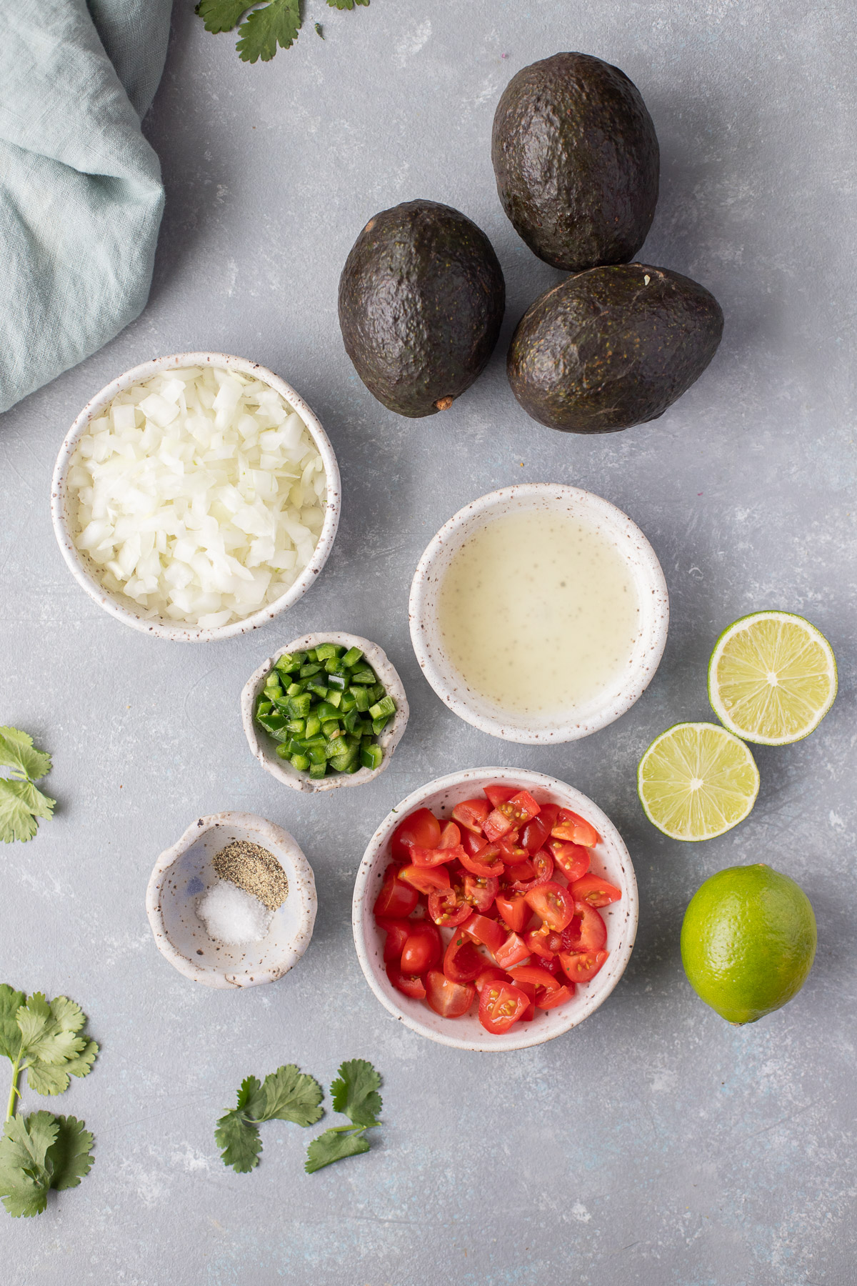 Best Guacamole Recipe | The Clean Eating Couple