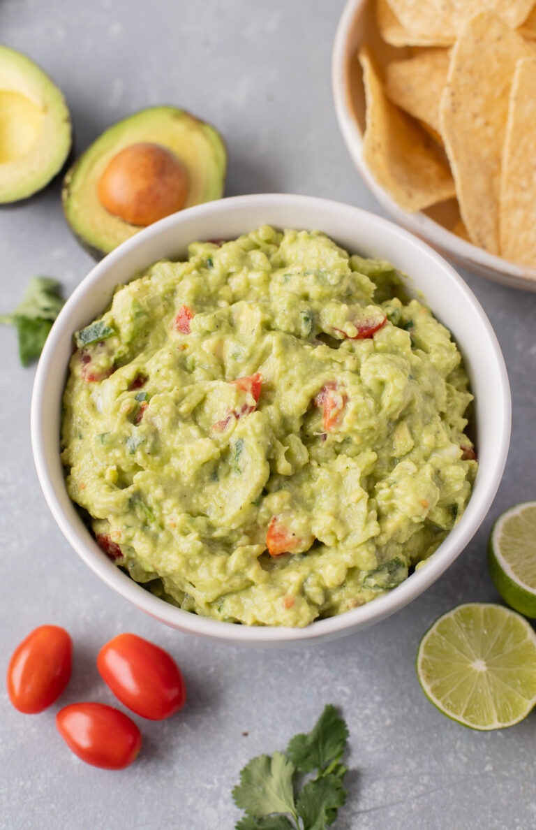 Best Guacamole Recipe | The Clean Eating Couple