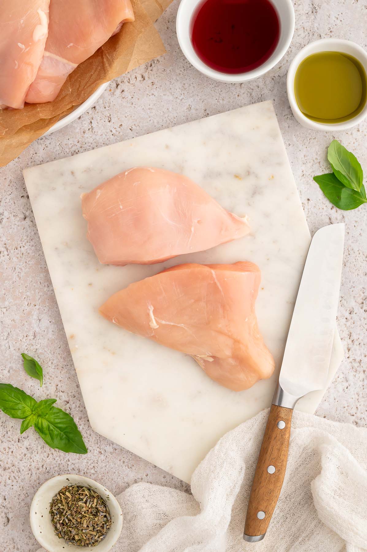 Greek Shredded Chicken - The Clean Eating Couple