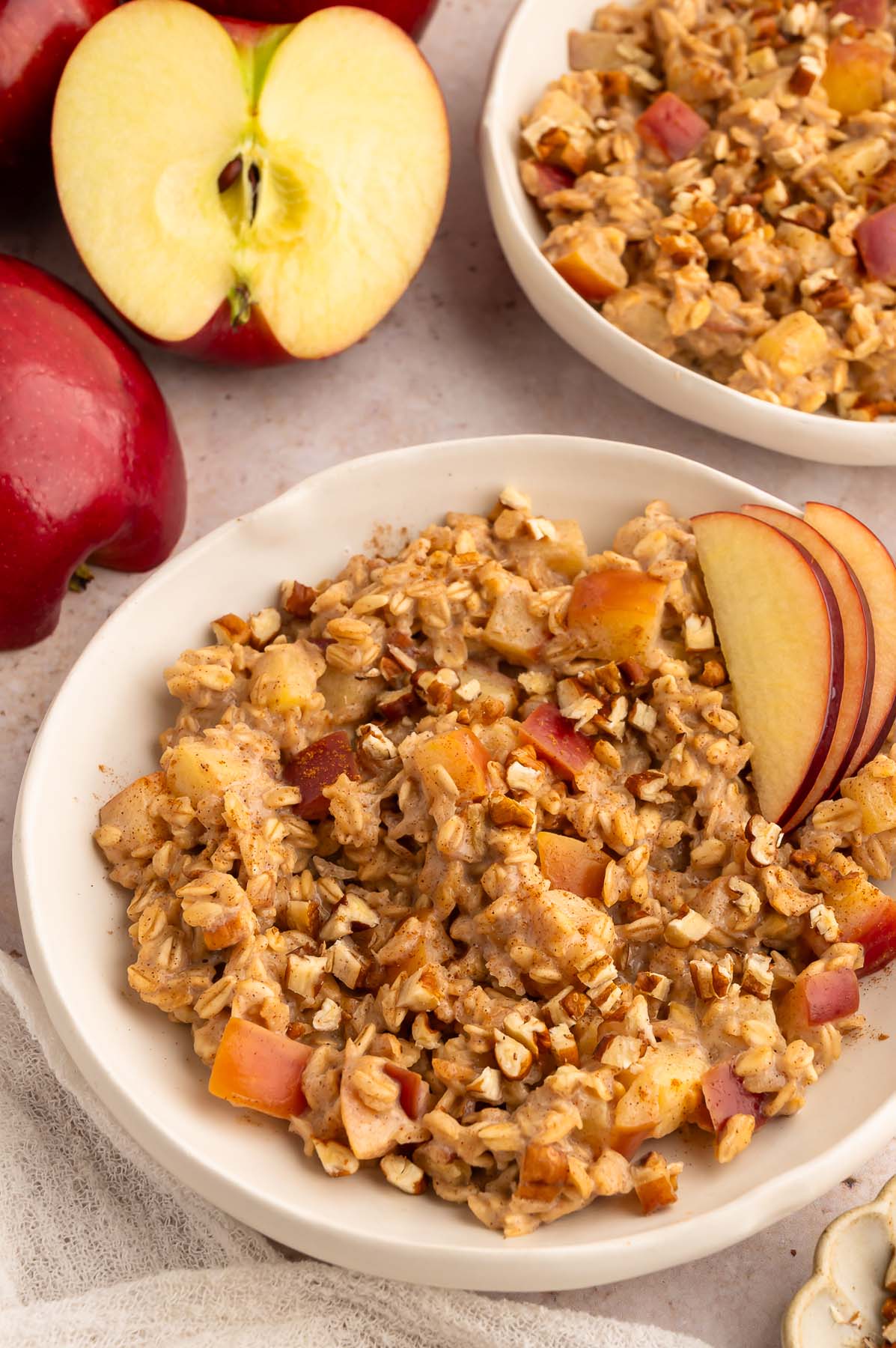 Easy Apple Oatmeal - The Clean Eating Couple