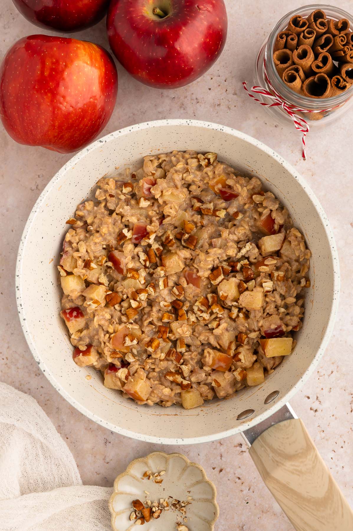 Easy Apple Oatmeal - The Clean Eating Couple
